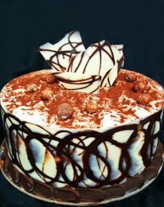Designer Delights | Birthday, wedding and engagement cakes